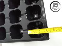 China Plastic Nutrition Seeding Tray for Nursery Plants 128 Holes Reusable Seedling Tray for sale
