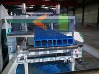 China 450 - 650kg/H HDPE Single Screw Extruder Machine Fishing Raft Pedal PE Profile Extruder for sale