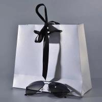 China Custom Matt Laminated Paper Shopping Bags 100g with Grosgrain Ribbon Handle for sale
