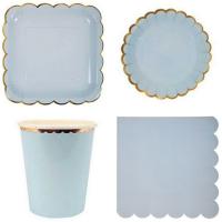 China Disposable 7 Inch Paper Plates for Weddings Birthday Party Tableware 270ml Cups Napkins for sale