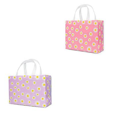 China Custom Gloss Lamination PP Non Woven Bag 15-30 lb Capacity Reusable Shopping Tote for sale