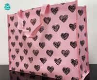 China 38cm Height Non Woven Shopping Carry Bags Heavy Duty Reusable Eco Friendly Laminated for sale