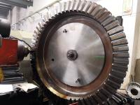 China 42CrMo Customized Straight Tooth Bevel Gear System for Cone Crusher - 550mm Tip Diameter with ISO 8-9 Grade Precision for sale