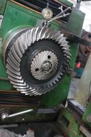 China 20CrNi2MoA Alloy Steel Spiral Bevel Gears Set with 58-62 HRC Hardness for Gear Reducers for sale