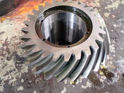 China 14.111 Module Gleason Spiral Bevel Gears - ISO 6 Grade, 58-62 HRC Hardness for Automotive & Tractor Applications for sale