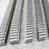China Custom 2.5 Module Helical Rack Gears and Pinions - ISO 8-9 Grade with 20° Pressure Angle for sale