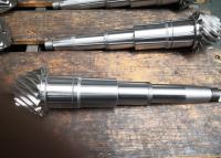 China High-Precision Right Hand Spiral Bevel Gear Shaft 6.5 Module 503mm Length with 58-62 HRC Hardness for sale
