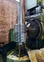 China SAE 4340 Steel Double Helical Gear Shaft 1.5 DP 24T with 260-300HB Hardness for Heavy Duty Applications for sale