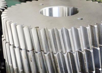 China 20CrMnTi Steel Spiral Single Helical Gear - Module 4, 52 Teeth, 58-62 HRC for Shaft Mounted Speed Reducers for sale