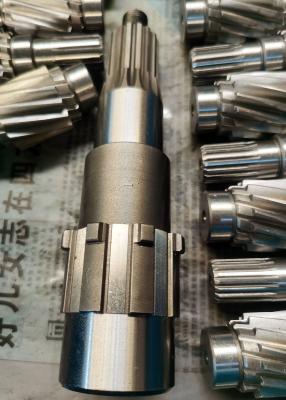 China Forged Alloy Steel Pinion Spline Shaft with 58-62HRC Hardness and ISO 6-7 Grade Accuracy for Heavy Machinery for sale