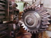 China AISI 8620 Straight Bevel Gears 11.5 Module ISO 8-9 Grade with 58-62 HRC Hardness for Industrial Applications for sale