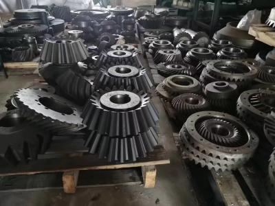 China Custom 90° Straight Bevel Gears for Mining Equipment with 14 Module and 26/60 Teeth Configuration for sale