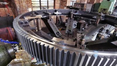 China Large Size Girth Gear with 10-30 Module and ISO 8-9 Grade Accuracy for Heavy-Duty Dryer Equipment for sale