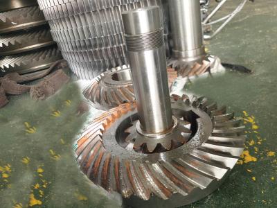 China 20 Teeth Spiral Bevel Gears Axial Pitch 2.5 60mm Bore DIN 6 Carburized Steel for sale