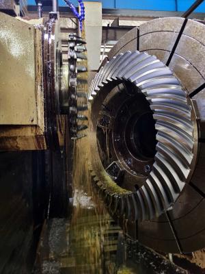 China Alloy Steel Spiral Bevel Gear 22 Module SAE 4320 Gleason Milling Grinding for sale