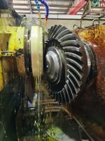China Gleason Spiral Bevel Gear Teeth Grinding After Carburizing Heat Treatment 58-62HRC for sale