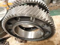 China Custom Helical Gear Module 8 with 52 Teeth, ISO 6-7 Grade Accuracy and 58-62 HRC Hardness for sale