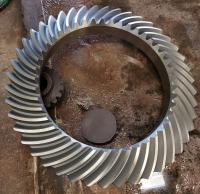China Spiral Bevel Gears With Helix Angle 35° Surface Hardness HRC62 0.2mm Backlash for sale
