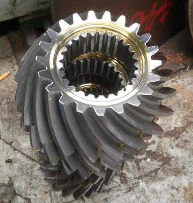 China 21 Teeth Spiral Bevel Gear With Internal Teeth For Limited Space for sale