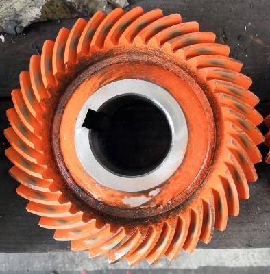 China Customized Spiral Bevel Gears for Industrial Machinery ISO 6 Grade 58-62HRC for sale