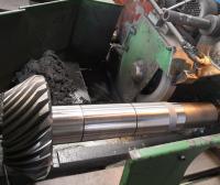 China ISO 6 Grade Carburizing Heat Treatment Spiral Bevel Gear Shaft Module 6 21 Teeth for sale