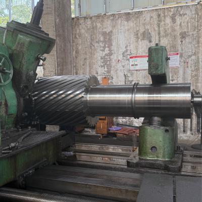 China ISO 6 Grade Helical Transmission Gear Shaft 16 Teeth Gear Grinding for Smooth Power Transmission for sale
