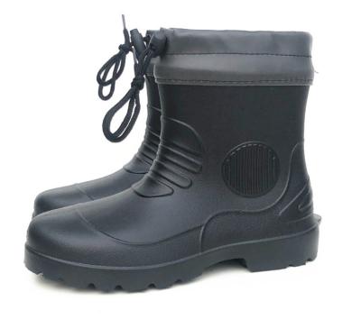 China EVA Medium Short Tube Men's Rain Boots Lightweight Waterproof Footwear 36-46 EU Size Range for sale