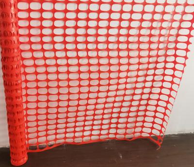 China 100% HDPE Orange Safety Barrier Netting 100x40mm Hole UV Resistant 1.8m Width for sale