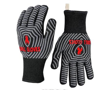 China Extreme Heat Resistant Silicone Non-Slip Oven Gloves 33cm Long 1472°F BBQ Baking Gloves for sale