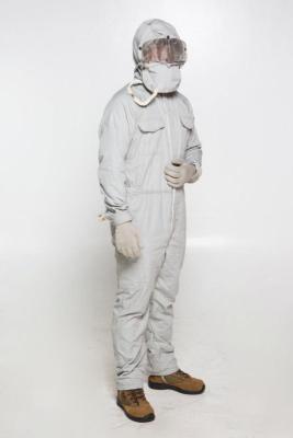 China 1000KV Ultra-High Voltage Shield Clothing Aramid Flame Retardant for Live Operation 250gsm for sale