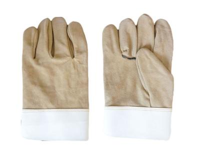 China Thickened Full Cowhide Welding Safety Gloves 16 Inch Heat Insulating Two Layer for sale
