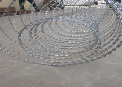 China BTO-22 450mm coil diameter galvanized cross razor concertina barbed wire for sale