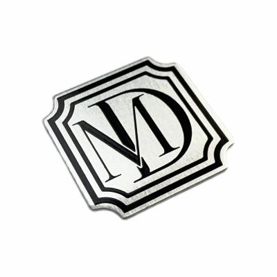 China Custom Aluminum Silk-screen Printing Black Label Metal Silver Logo Nameplate For Instrumentation And Equipment for sale