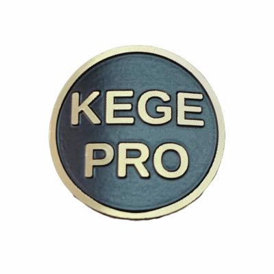 China Custom Curved Round Aluminum Nameplate With Gold Anodized Finish for sale