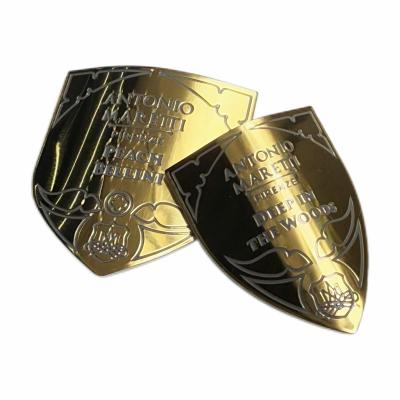 China The Label Of The Light Luxury High-end Custom Perfume Features Embossed Pattern Design for sale