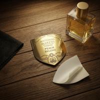 China Custom Shield‑Shaped Painted‑Fill Gold Aluminum Perfume Nameplate for sale
