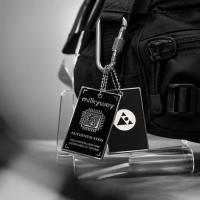 China Custom-made Zinc Alloy Tags With A Metallic Texture Are Trendy Accessories for sale