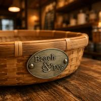 China Custom-made Metal Retro-colored Surface Signs Electroplated Zinc Alloy Labels for Bamboo Baskets for sale