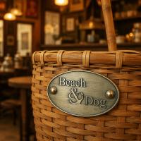 China Custom-made Metal Retro-colored Surface Signs Electroplated Zinc Alloy Labels for Bamboo Baskets for sale