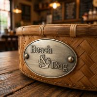 China Custom-made Metal Retro-colored Surface Signs Electroplated Zinc Alloy Labels for Bamboo Baskets for sale