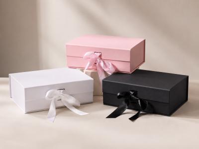 China Foldable Ribbon-Tie Gift Boxes in White, Pink and Black for sale