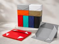 China Foldable Gift Boxes with Envelope-Style Flaps for sale