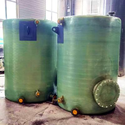 China Corrosion Resistant Fiberglass Chemical Tank with High Durability for Heating Processes for sale