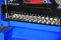 China High Efficiency Corrugated Roof Roll Forming Machine With Cr12Mov Cutter for sale