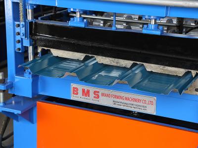 China Durable Metal Iron Roofing Sheet Roll Forming Machine For Colored Steel Use for sale