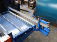 China Durable Metal Iron Roofing Sheet Roll Forming Machine For Colored Steel Use for sale