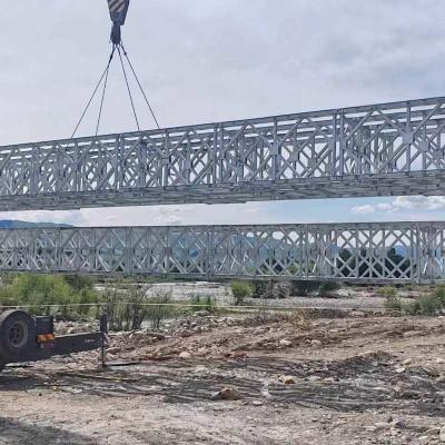 China ISO9001 Q355B Steel Pedestrian Bridge 20-50 Year Lifespan with 8228.6 kN.m Capacity for sale