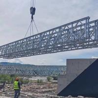 China Hot-Dip Galvanized Steel Trestle Bridge - Prefabricated Highway Structure with 3930 kN.m Capacity and 40-Year Corrosion Protection for sale