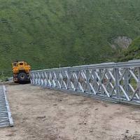 China Steel Prefabricated Bailey Bridge 10 Ton Capacity with Hot-Dip Galvanized Corrosion Protection for sale
