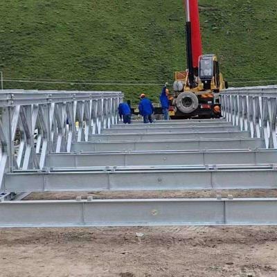 China Q355B Steel Pedestrian Bridge 1.5m Height 2m Width with 6750 kN.m Moment Capacity and Heavy Loading Structure for sale